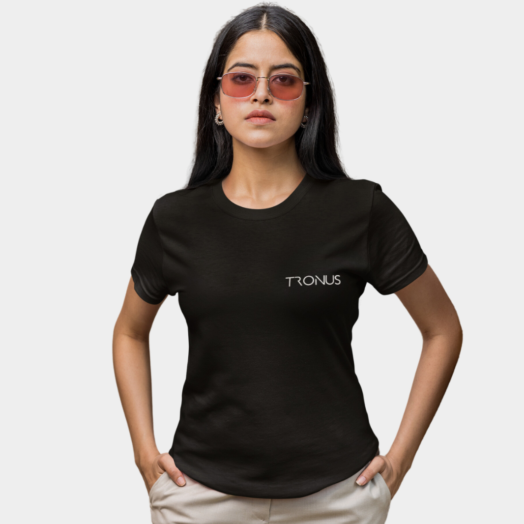 Women's Signature Tee – TRONUS FOOTWEAR
